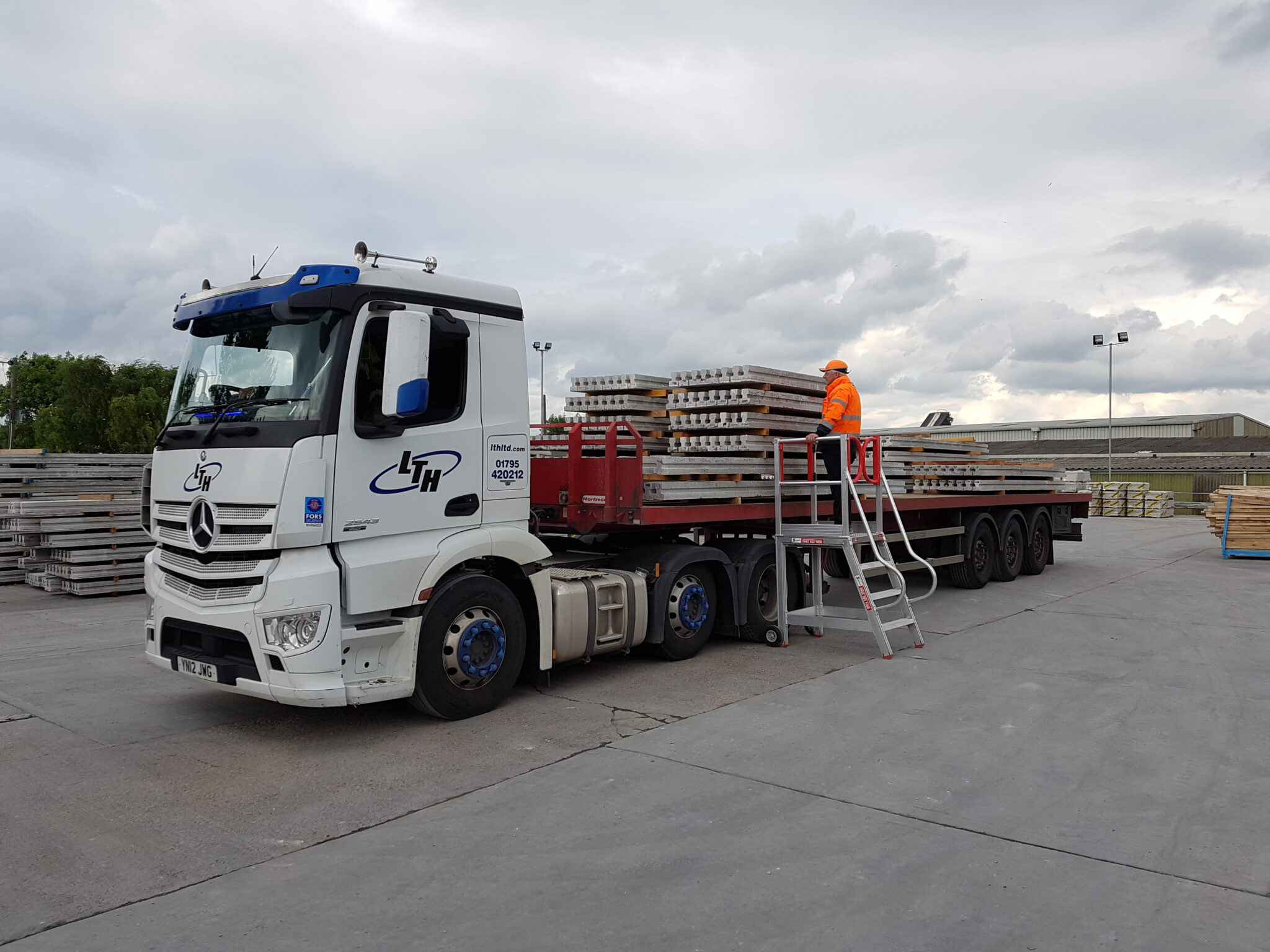 The SafeTruck Strapping Solution | Safesmart Access UK